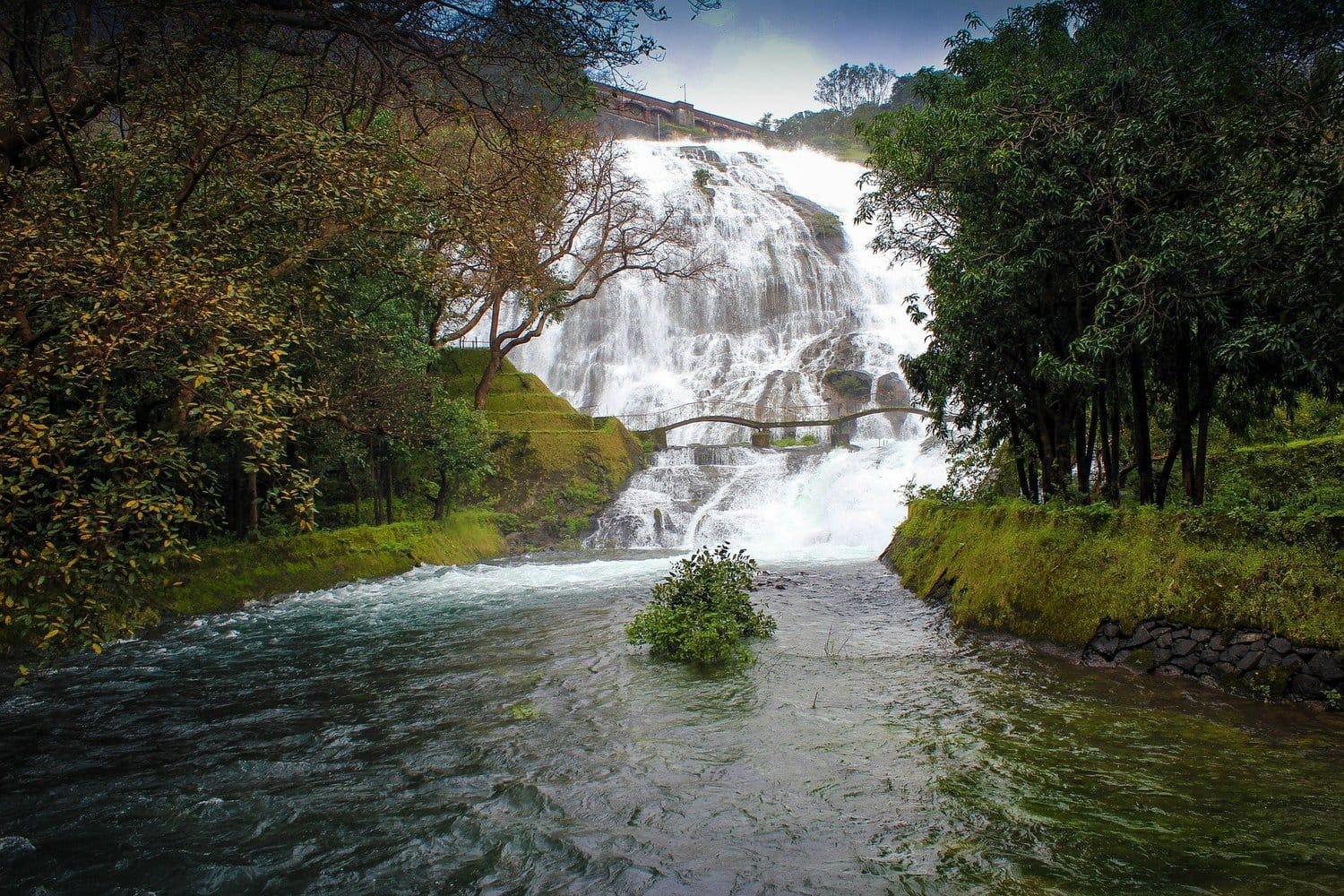 Bhandardara 1 Day Return Tour @299 Rs per Person - My Travel Trip Pune